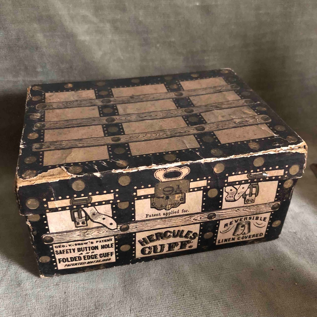 Vintage Collar Box - Etsy