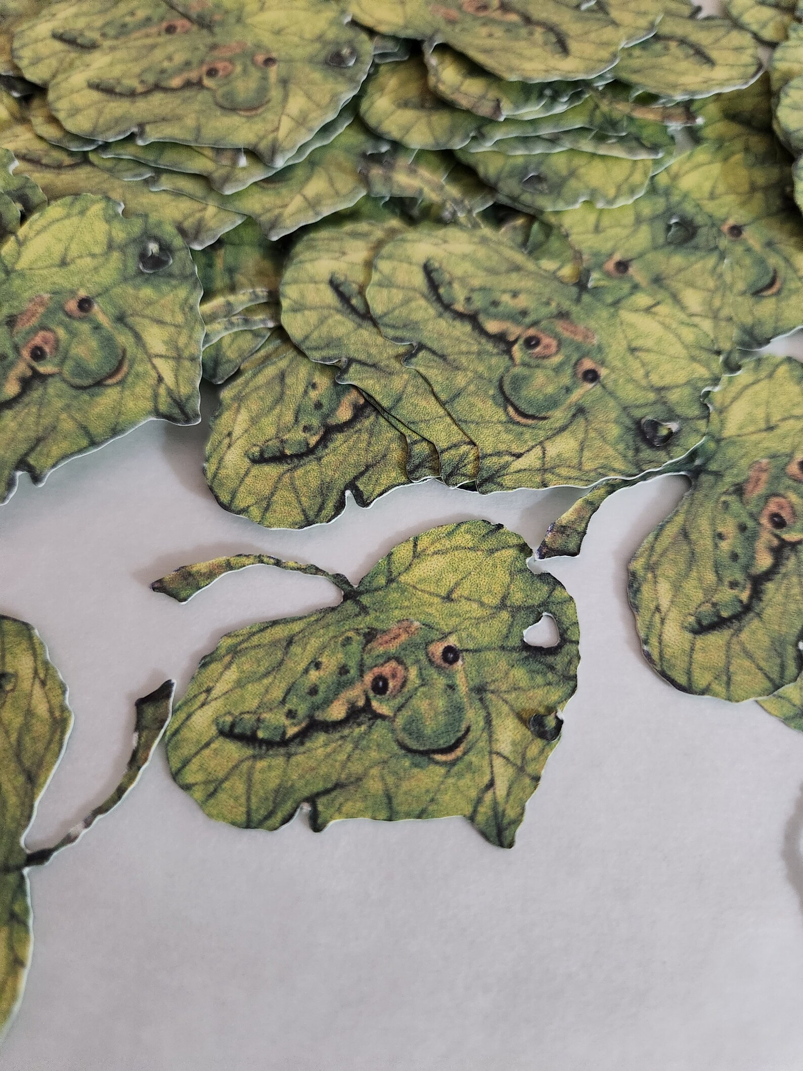 Leaf Caterpillar Confetti, Caterpillar Craft, Bug Craft, Cute Bug With ...