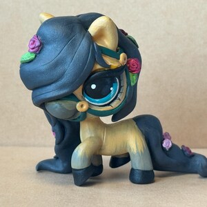 LPS Yellow Mystical Pony OOAK Custom Figure - Etsy