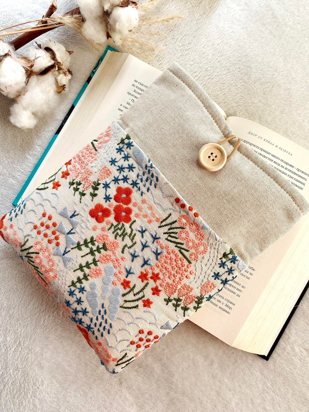 Embroidered Book Sleeve With Pocket, Padded Book Cover, Protector for ...