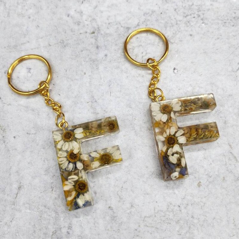 Resin Flower Keychain - Etsy