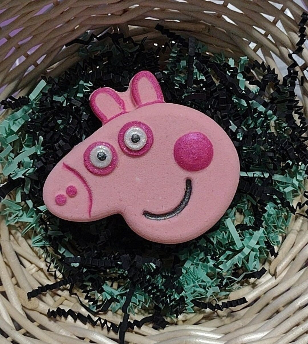 Peppa Pig Bath Bomb - Etsy Australia