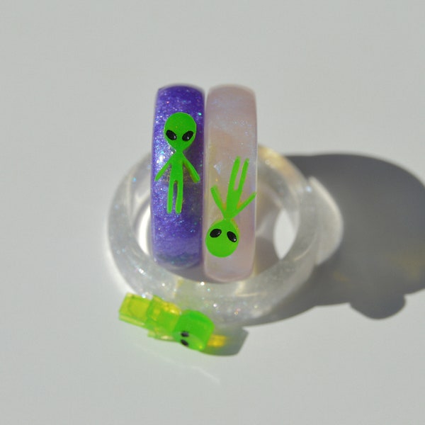 Alien Ring - Etsy