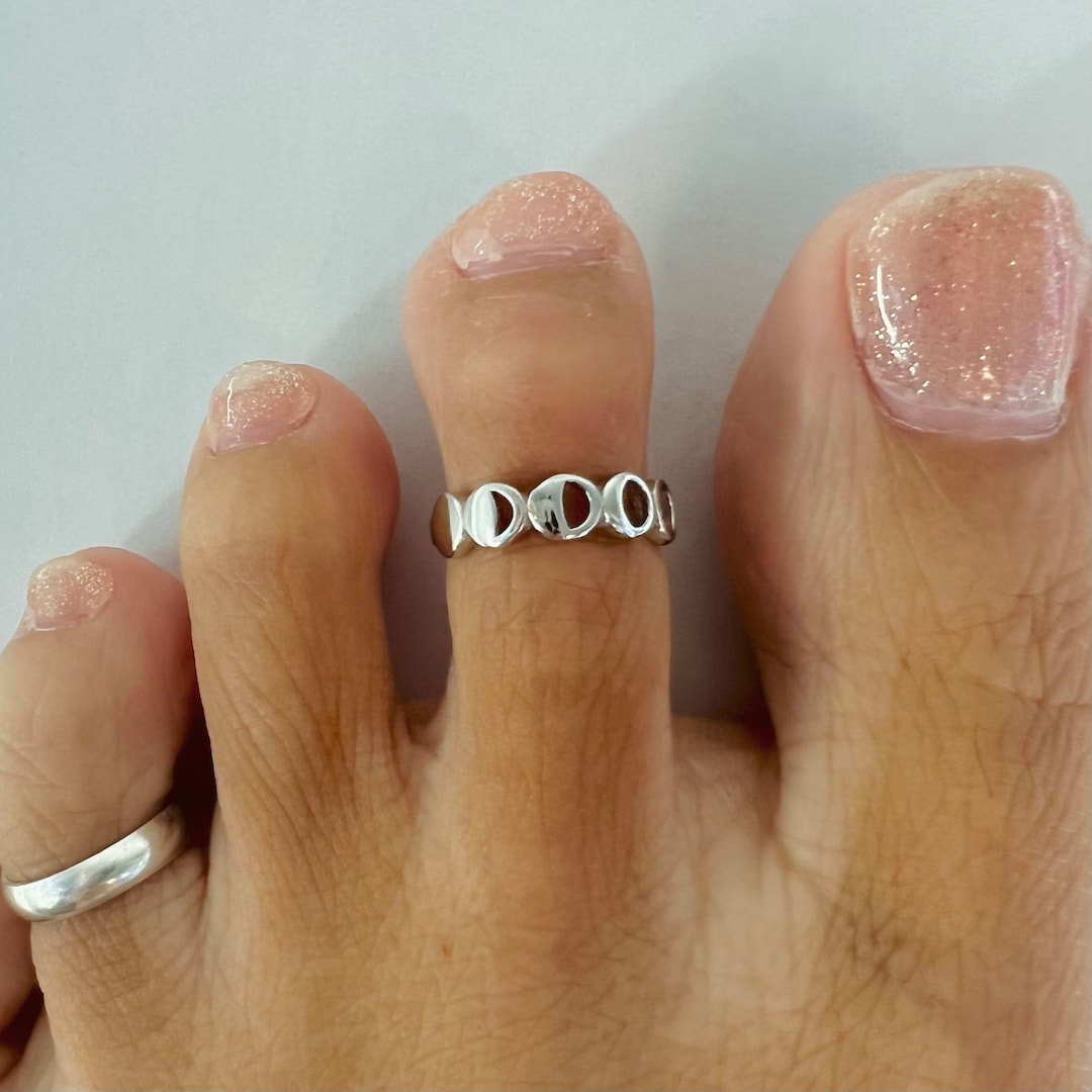 Sterling Silver Moon Phase Toe Ring, Moon Phase Ring, Phases of the ...