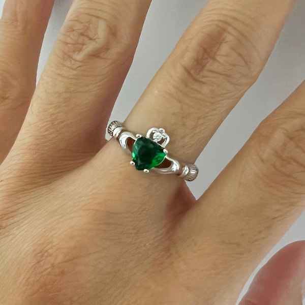 Custom Claddagh Ring - Etsy
