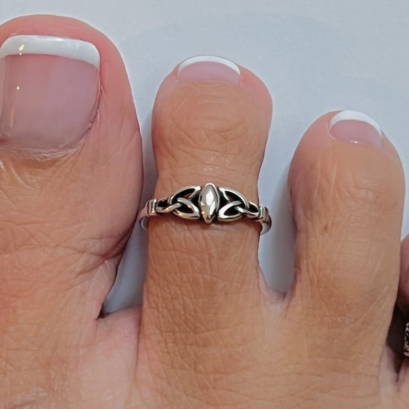 Celtic Toe Ring - Etsy
