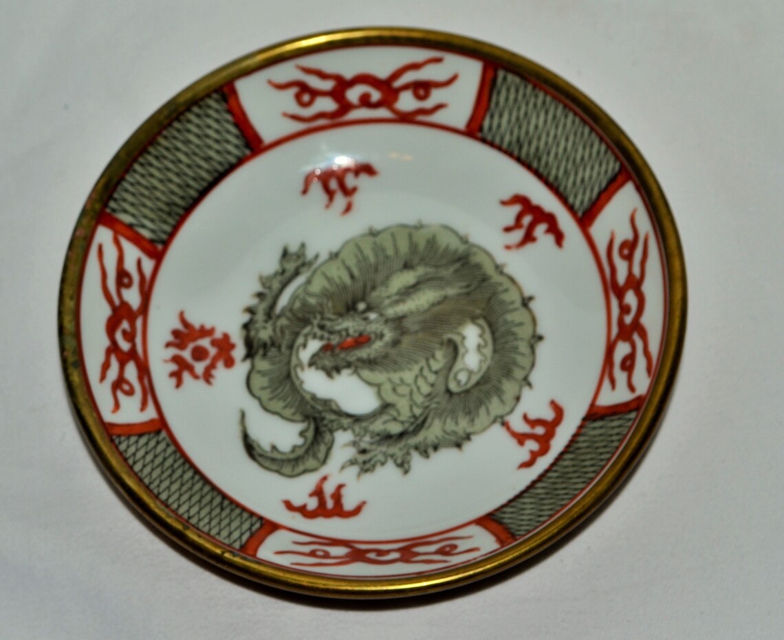 Retro Japanese Dragon Plate - Etsy