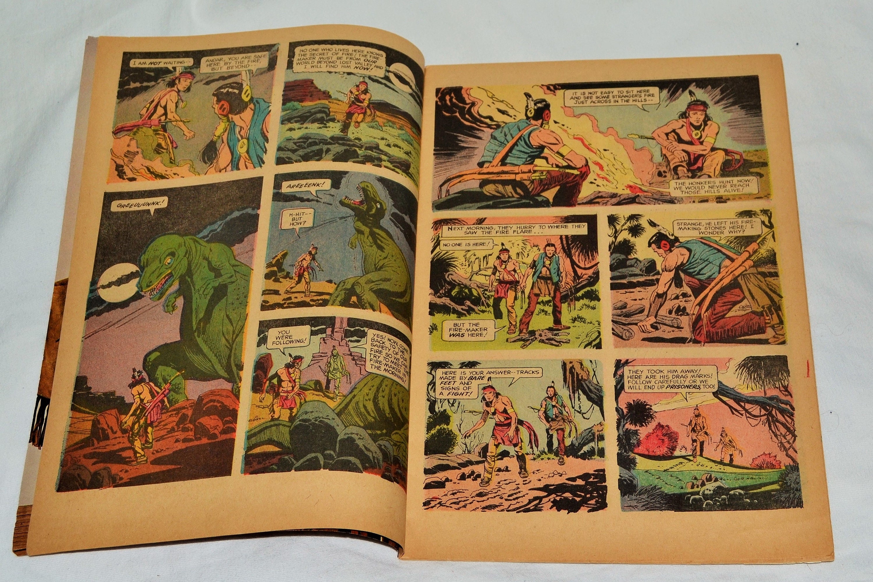 Vintage Turok Son of Stone Comic Book - Etsy