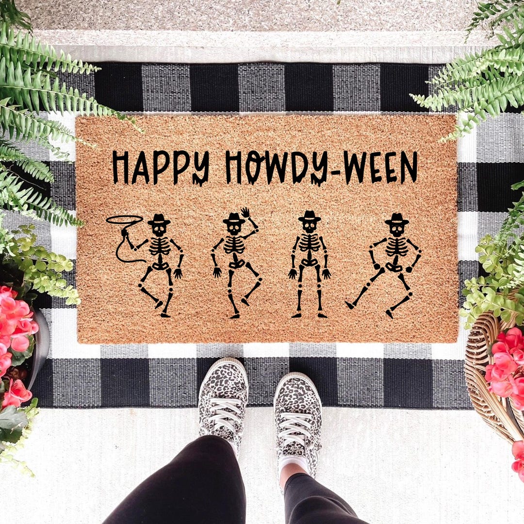 Howdyween Cowboy Skeleton Doormat: Funny Western Halloween Decor ...
