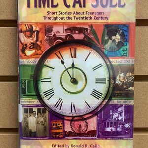 NOW READING Book Display Wall Mount - 3D Printed - Etsy