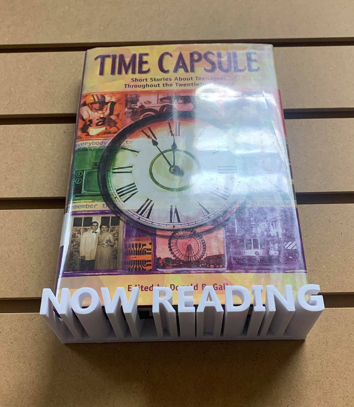 NOW READING Book Display Wall Mount 3D Printed | Etsy