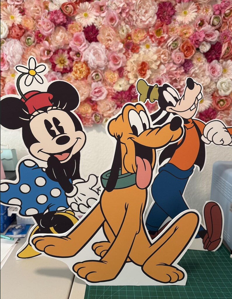GOOFY CUTOUT - Etsy