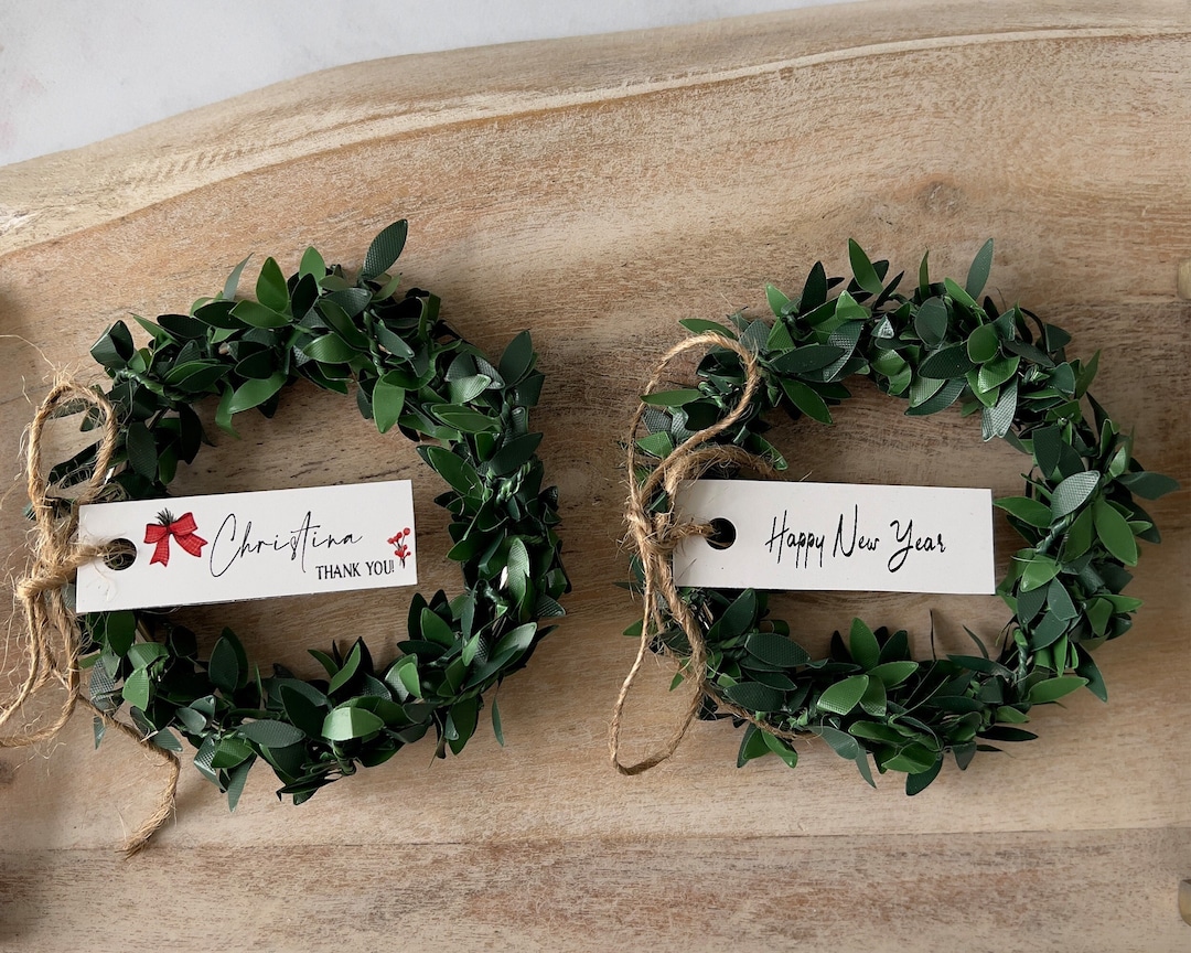 Christmas Wreath Name Place, Holiday Table Decoration, Dinner Party ...