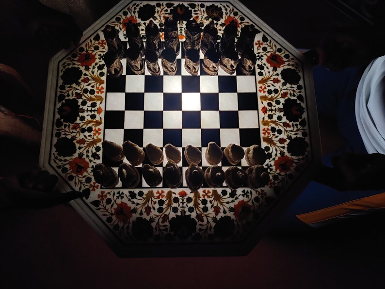 Marble Chess Table / Gambit Queen Chessboard / Queen Gambit - Etsy