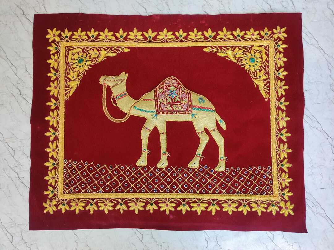 Camel Design Wall Hanging Tapestry / Dubai Camel Lovers Hand Embroidery ...