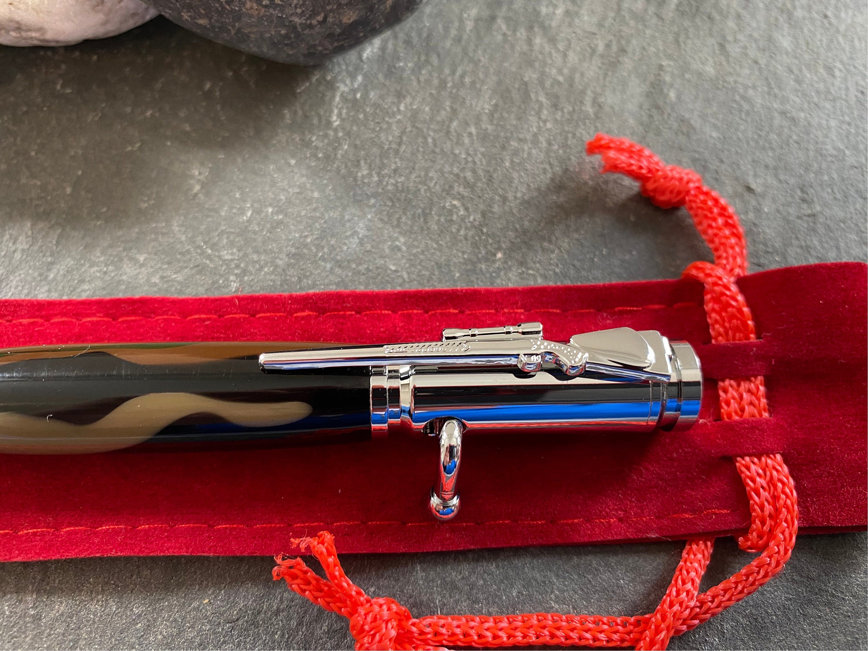 Bolt Rifle Action Pen in Chrome Fittings. Woodland Camo Acrylic Body ...
