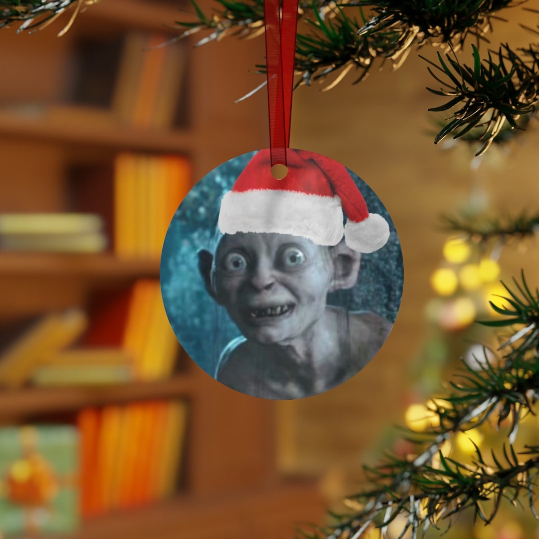 Gollum Smeagol Smiling Santa Hat Christmas Tree Metal Ornament Round ...