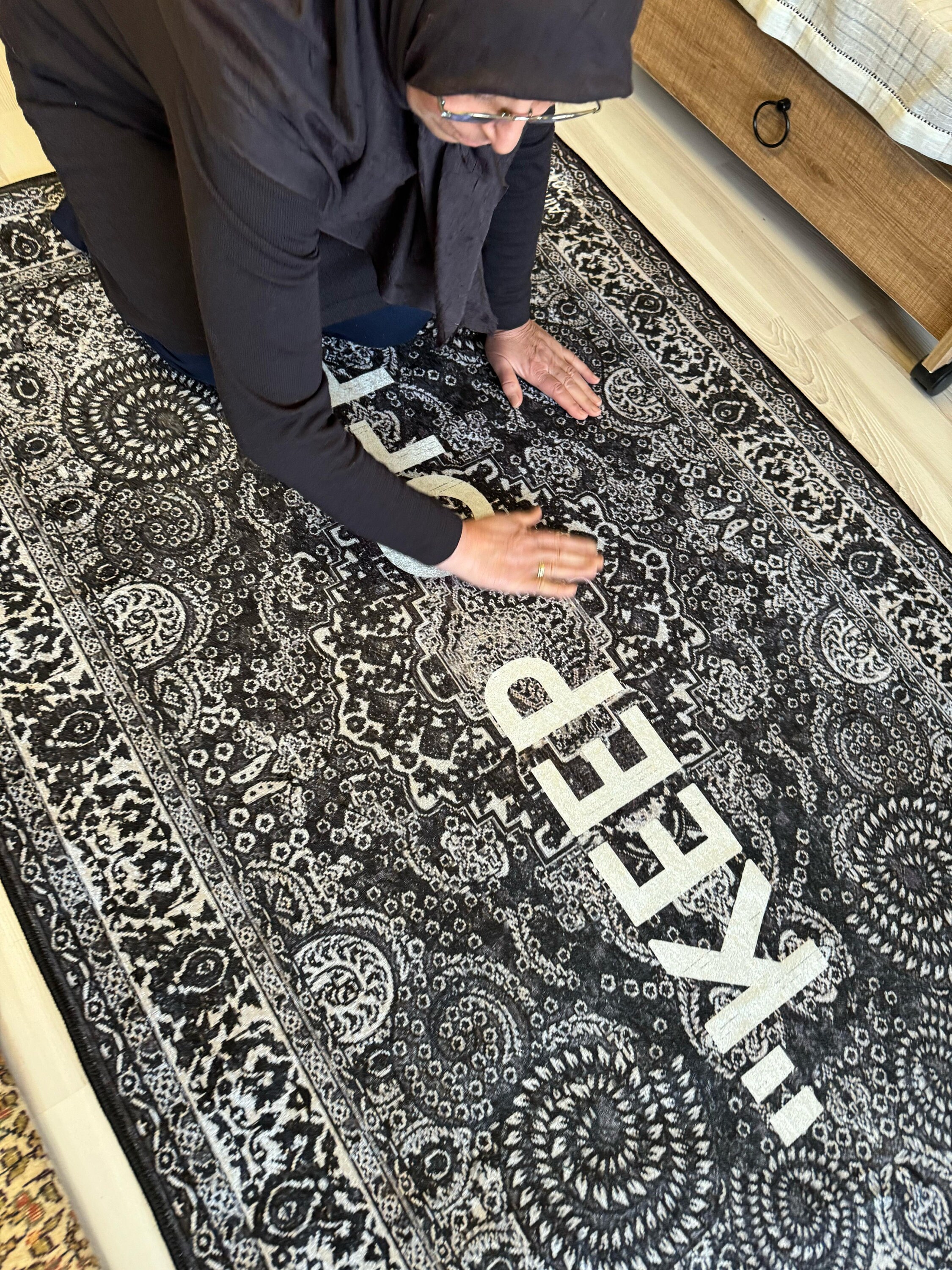 Keep off Rug, Classic-dark Grey Rug, Modern Room Rug, Home Decor Rug ...
