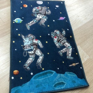 Astronaut Rug, Planet and Space Life Themed Carpet, Kids Room Rug ...