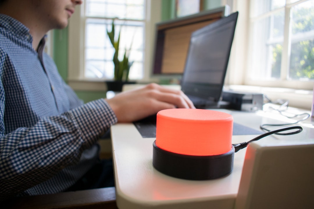 Slicky: the Do Not Disturb Desk Light - Etsy