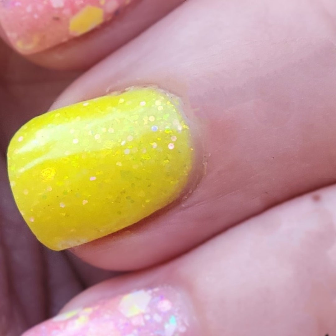 BOOM BOOM POW Yellow Nail Dip, Yellow Shimmer Nail, Neon Yellow Dip ...