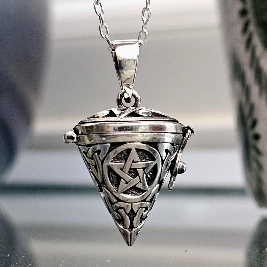 Pentacle Point Locket Trinity Knot Pendant Necklace Keepsake Stash 24 ...