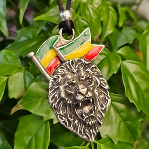 Lion of Judah Pendant Necklace Rastafari Flag Jamaica Lion Pewter ...