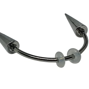 Pierced Vampire Fangs Spikes Lip Frenulum Piercing 16g (1.2mm) Mouth ...