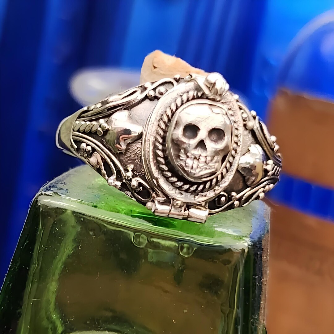 Skull Locket Secret Ring 925 Sterling Silver Oval 10mm X 8mm Vial Ring ...