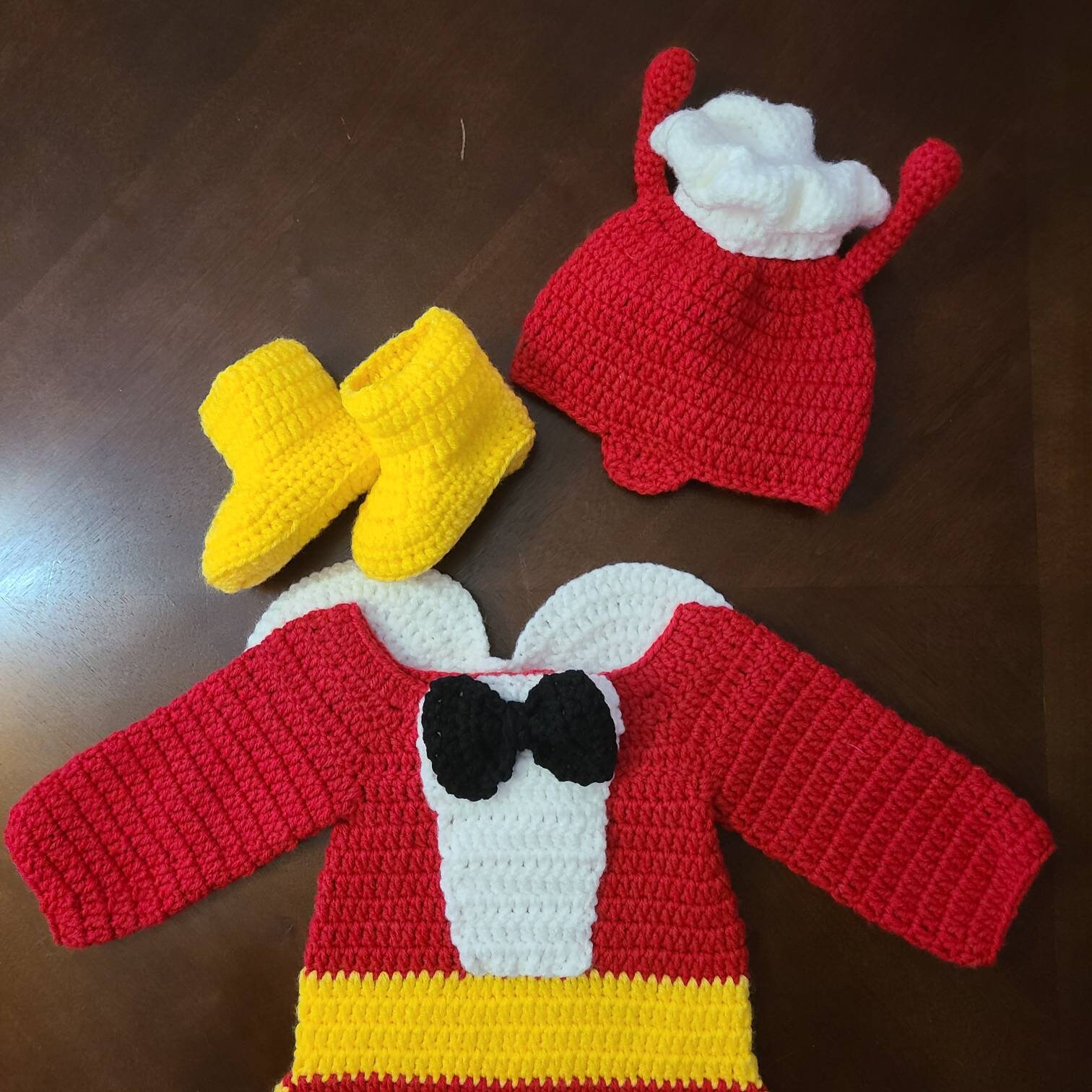 Crochet Jollibee Outfit - Etsy
