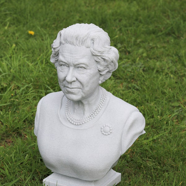 Queen Elizabeth Ii Figurine - Etsy