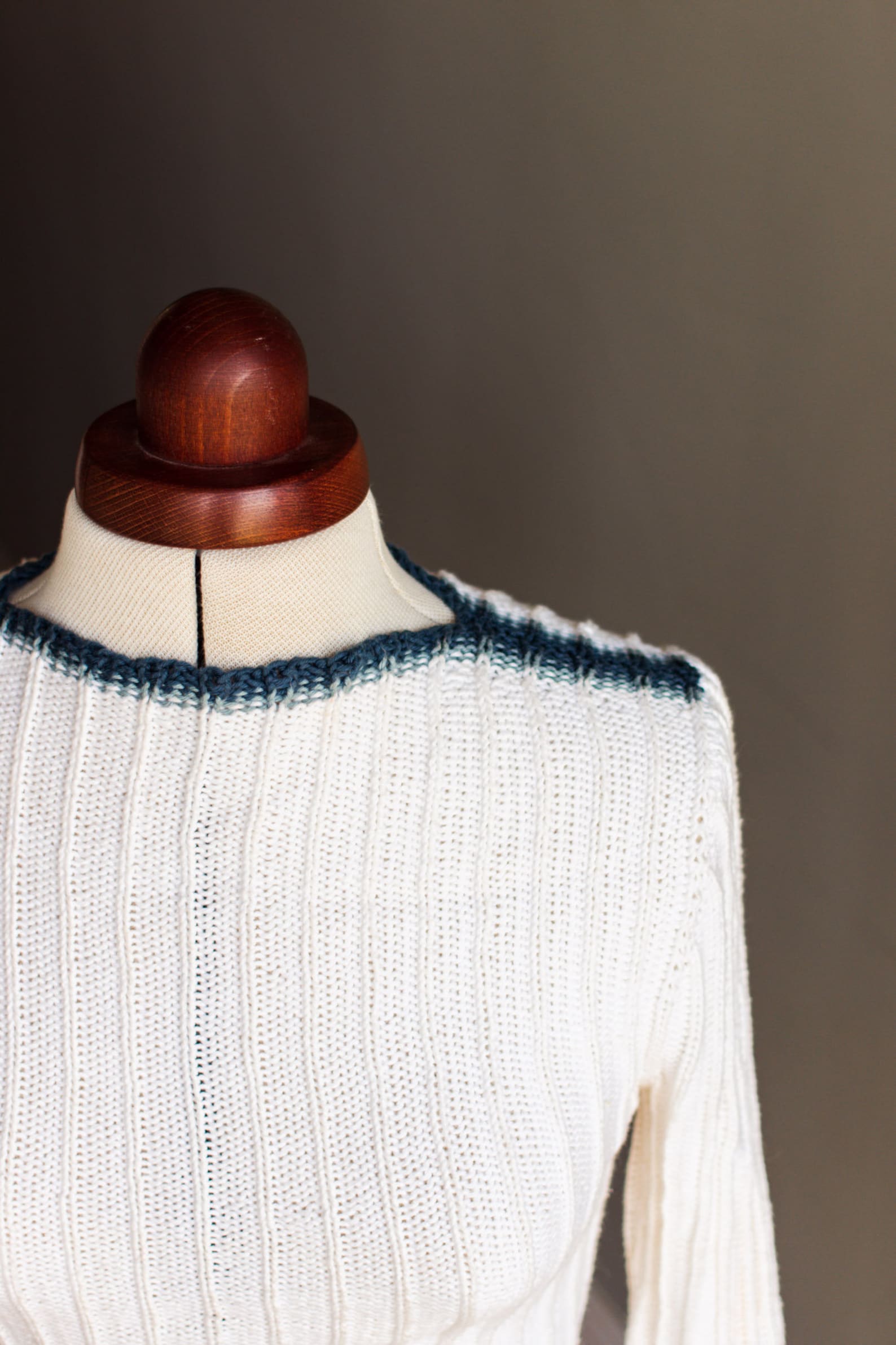 Draw the Line Sweater Knitting Pattern - Etsy