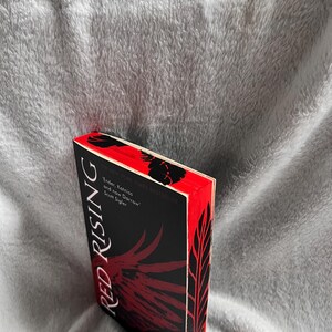 Red Rising: Hand Painted Sprayed Edges, Fantasy Series, Sprayed Edges ...