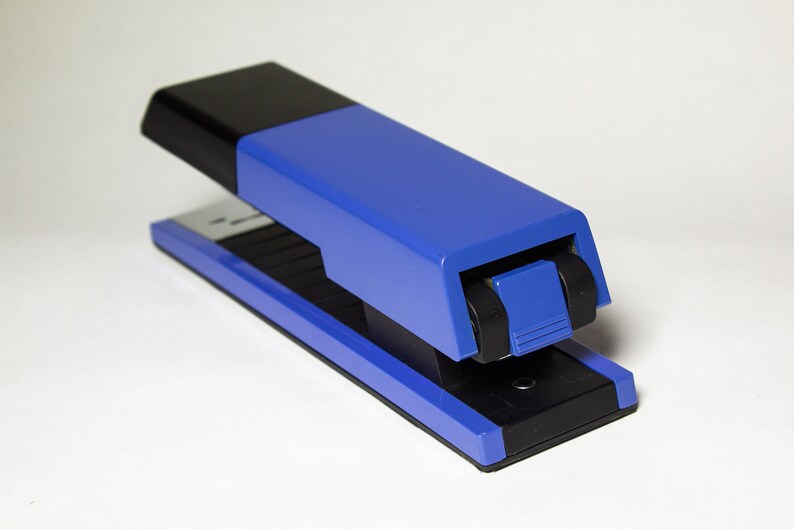 Vintage Stapler Blue Made in Japan Plus 80 Stapler - Etsy