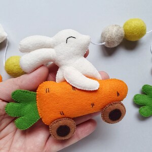 Easter Bunny in Carrot Car Garland, Felt Easter Garland, Easter Bunny ...
