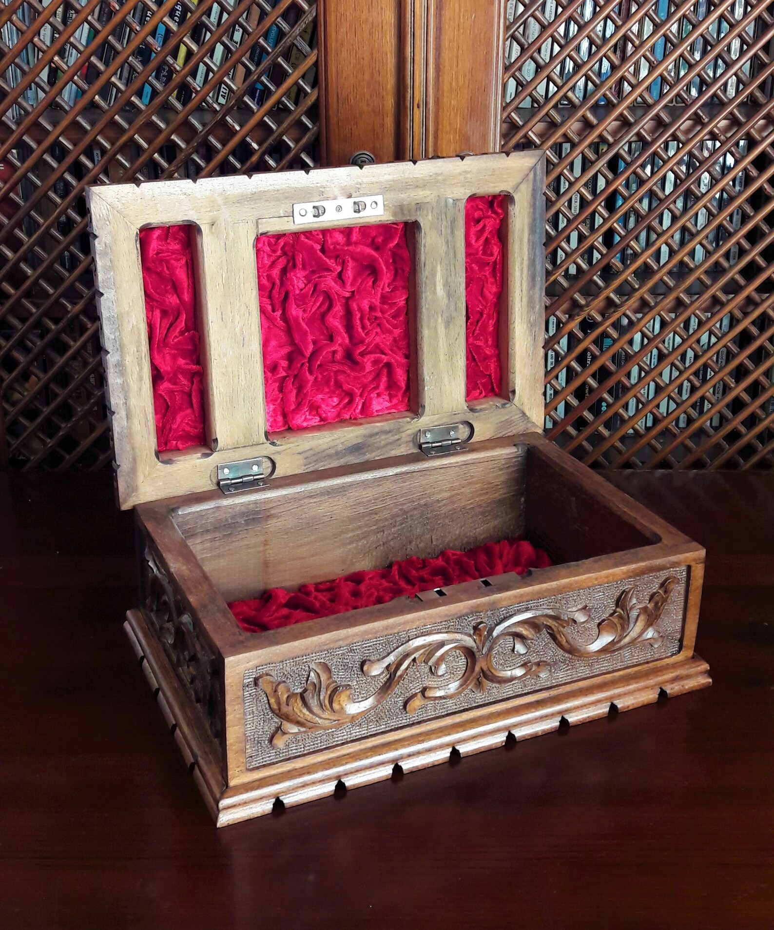 Personalized Jewelry Box With Custom Hand Carved Personalization. Big ...