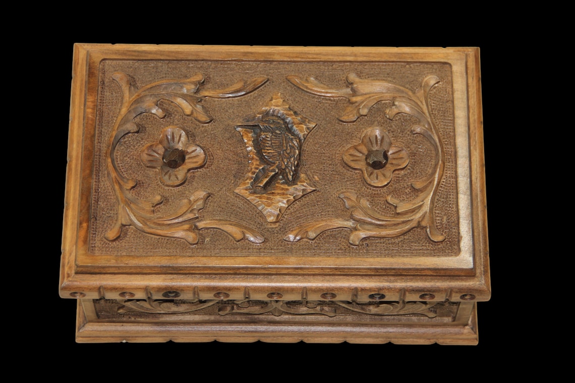 Extra Large Animal Puzzle Box Featuring Hand Carved Animal - Etsy