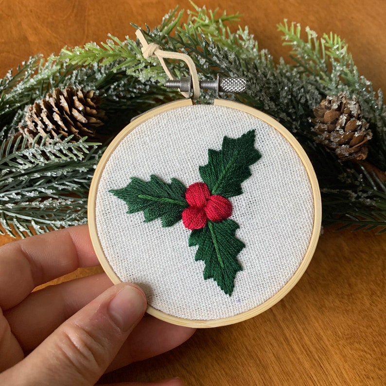Holly Christmas Embroidery PDF Embroidery Pattern Video - Etsy