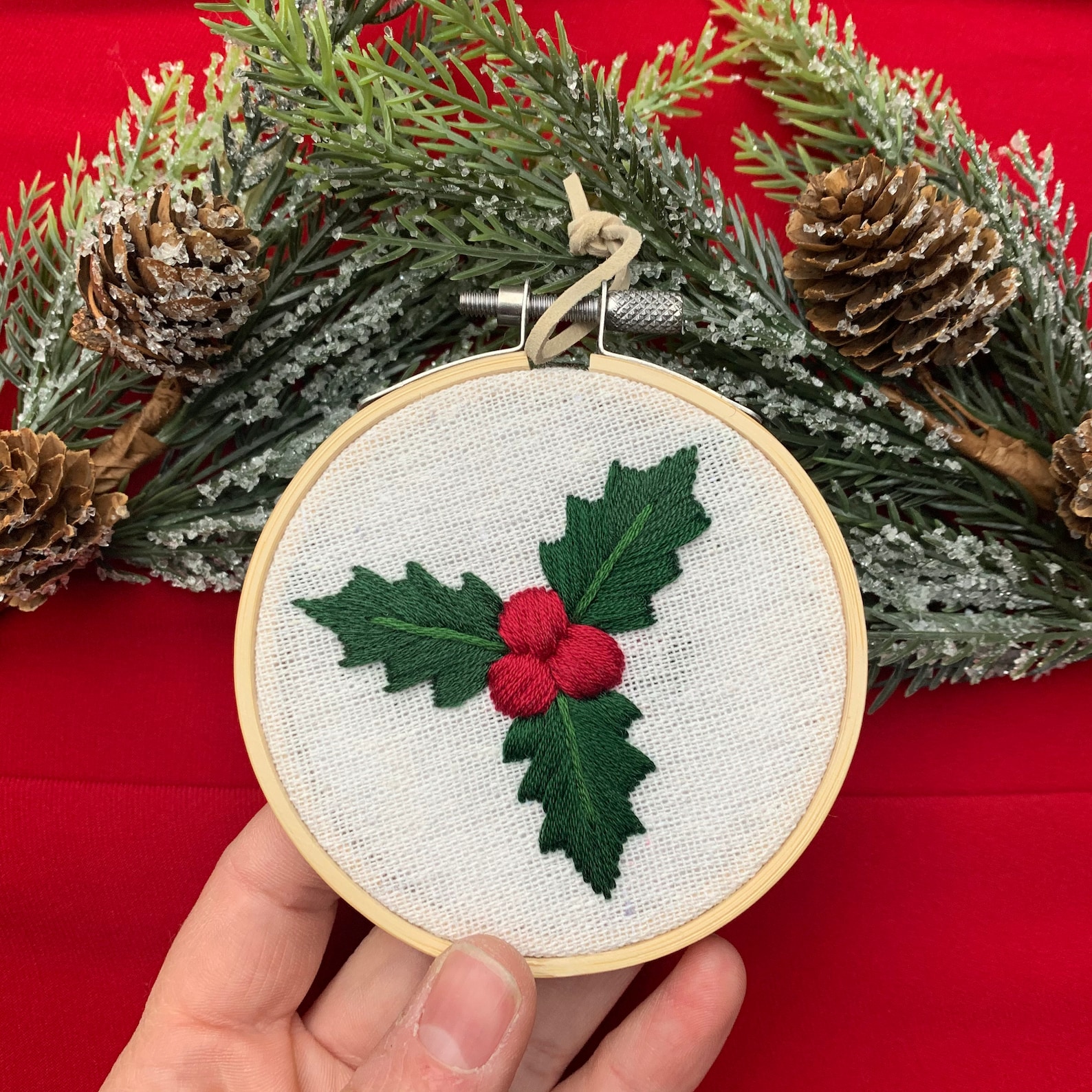 Holly Christmas Embroidery PDF Embroidery Pattern Video - Etsy