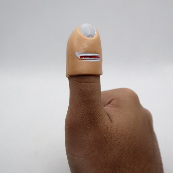 9 Finger Freddie Vintage Gag Gift - Etsy