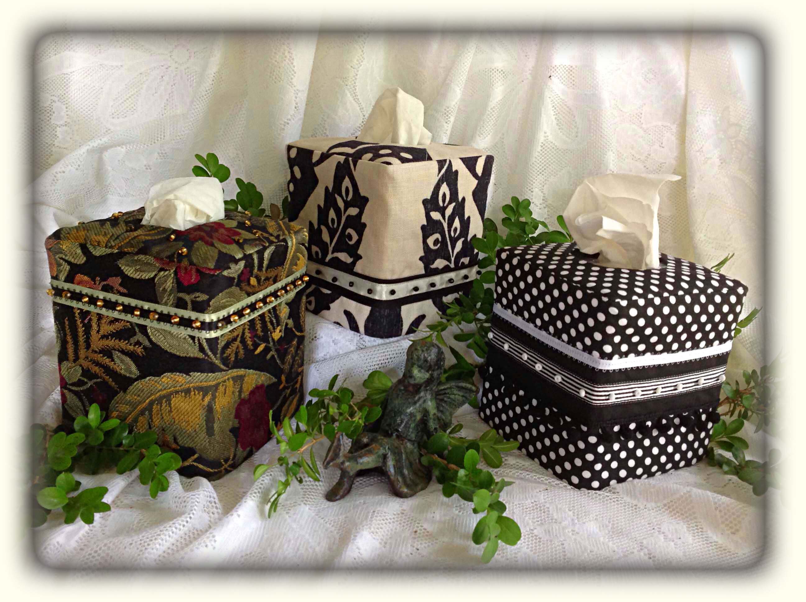 Decorator Black and White Floral Abstract on Linen Tissue Box - Etsy