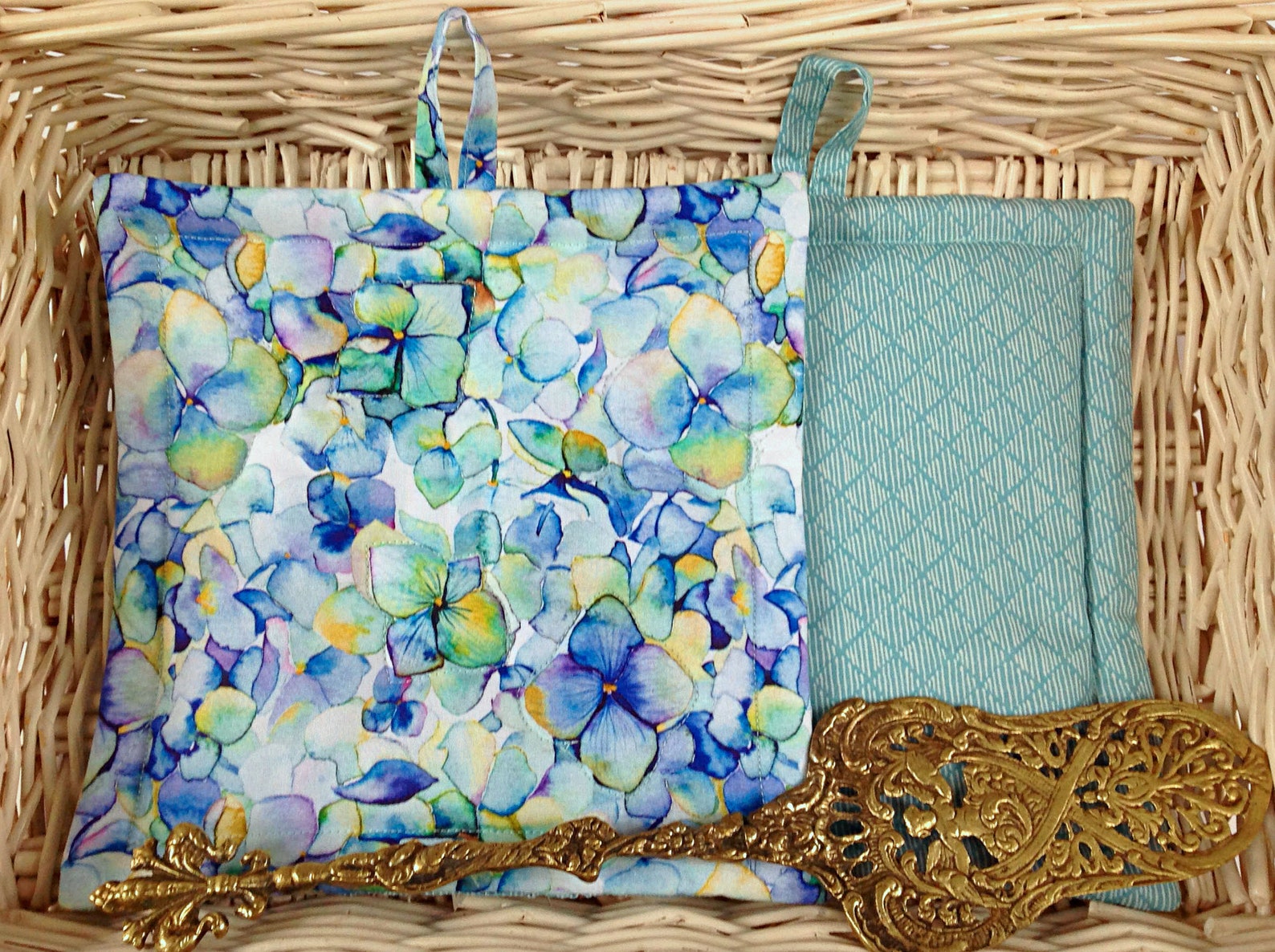 Two "heavenly Hydrangea" Pot Holders - Etsy