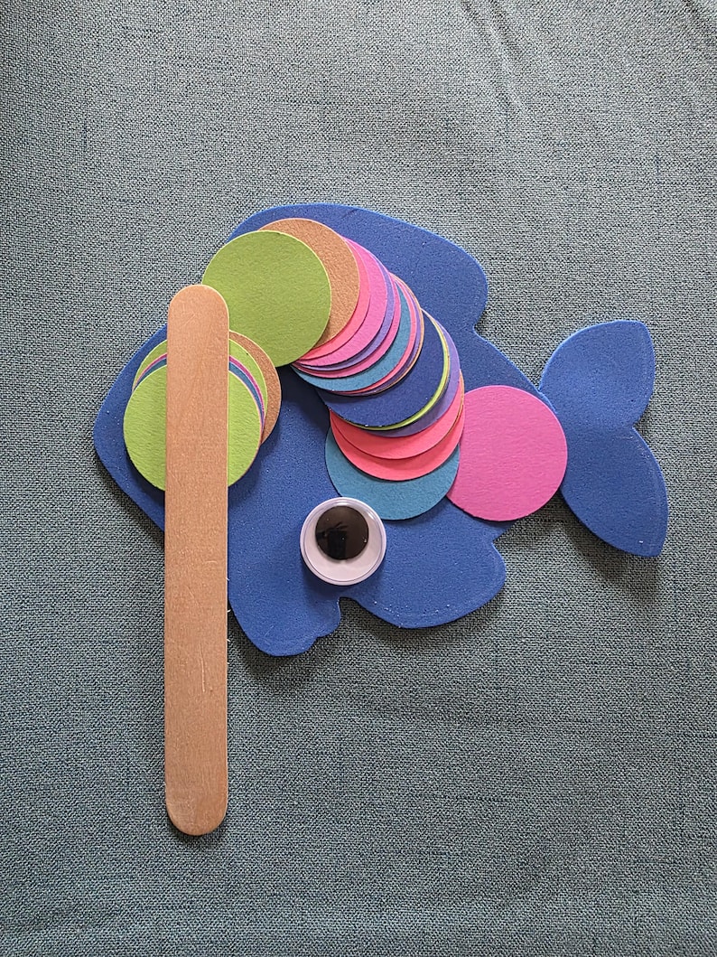 Rainbow Fish Craft Kit - Etsy