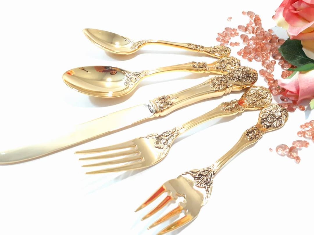 Nip!20pcs Gold Flatware Rogers French Rose Fancy Flatware Service for 4 ...
