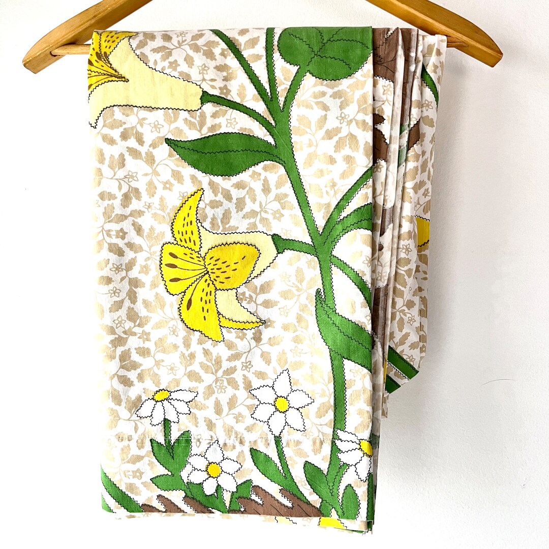 Vintage JC Penney Double Bed Flat Sheet and Two Pillowcases Yellow Lily ...