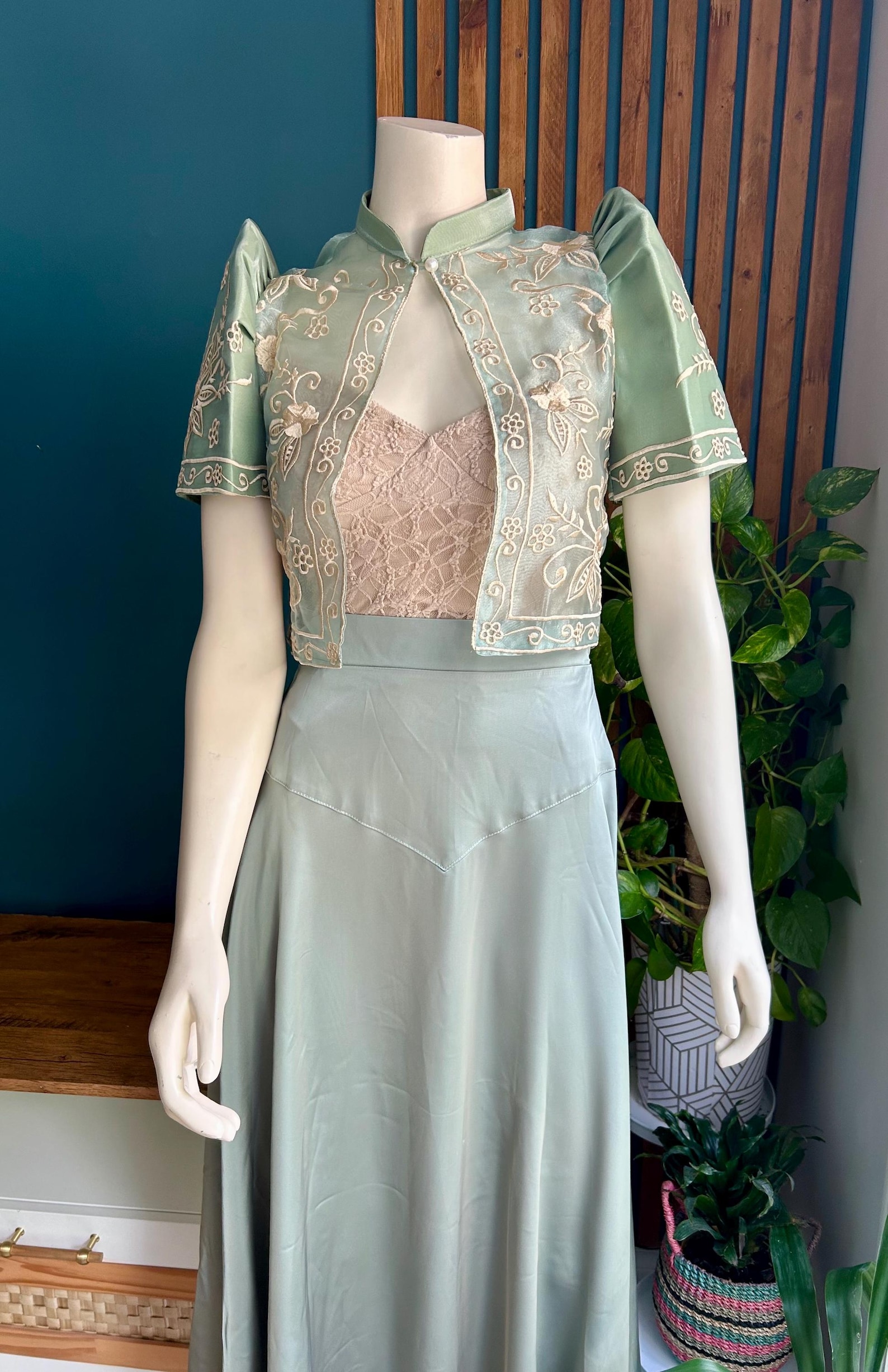 Sage Green Modern Filipiniana Bolero With Beige Embroidery - Etsy UK