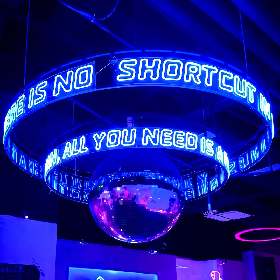 Round Neon Sign|personalized Logo Signage|bar Club Sign|salon Beauty ...