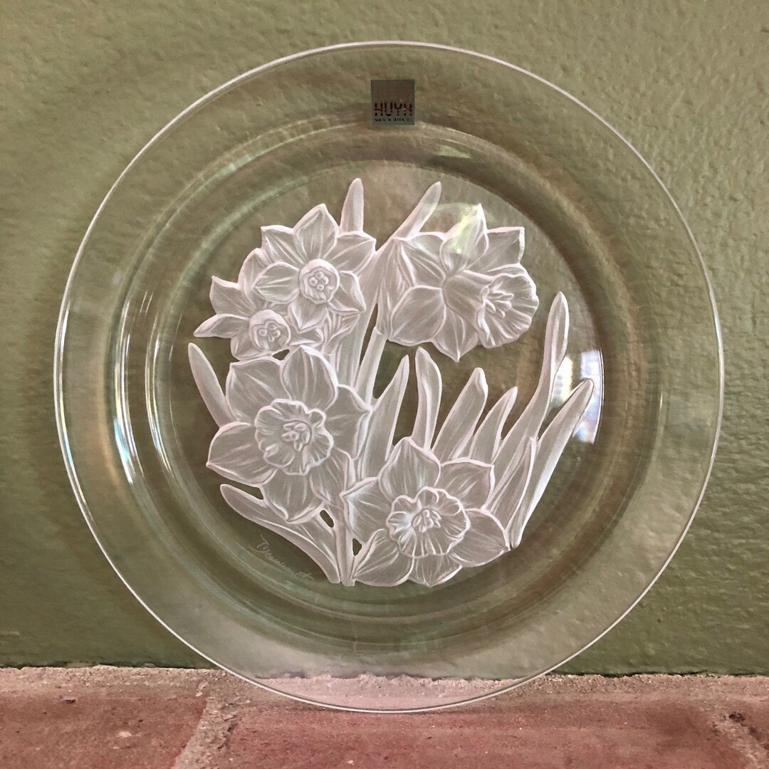 Hoya Crystal Plate Flower of the Month - Daffodils - Etsy