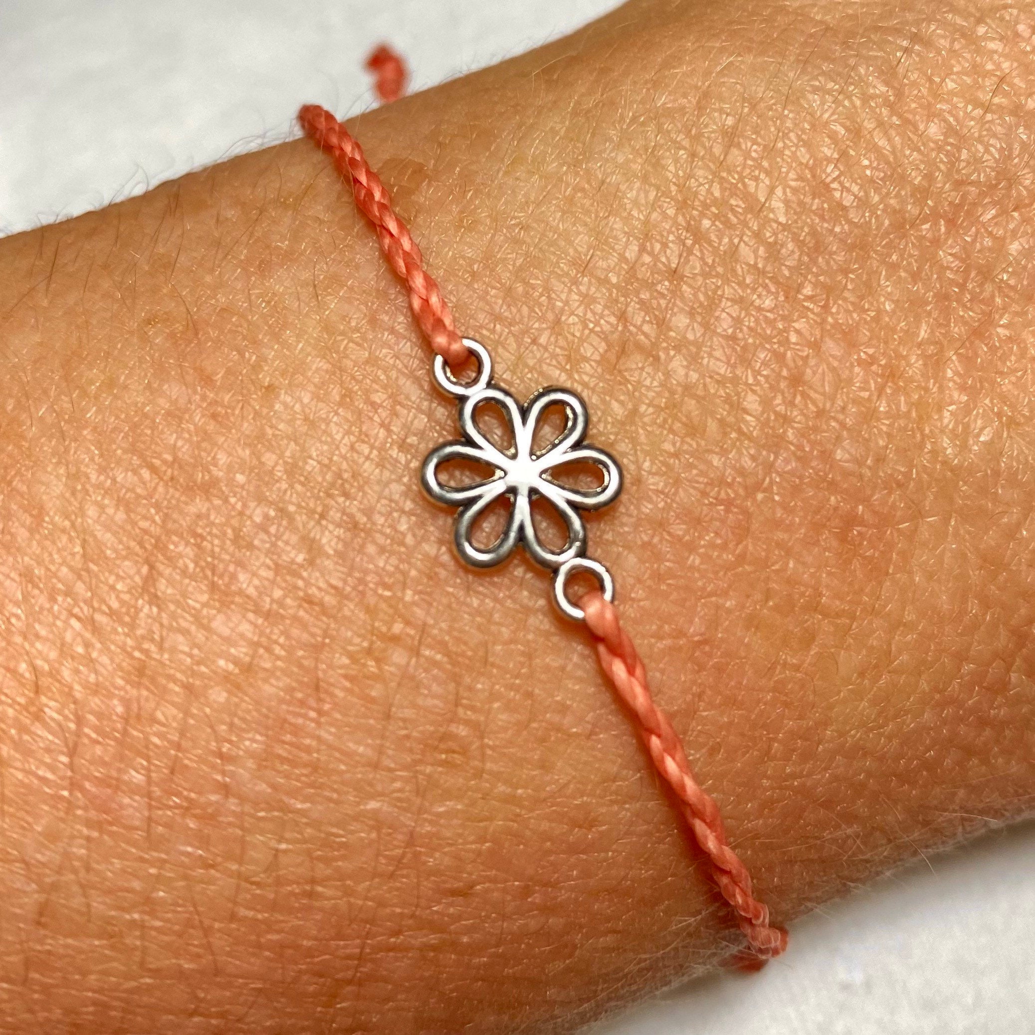 Dainty FLOWER Charm Bracelet Stackable String Bracelet Daisy - Etsy Canada