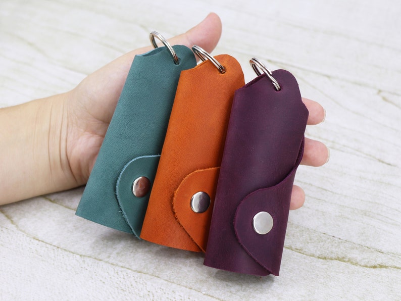 Handmade Crazy Horse Leather Key Holder: Minimalist Pocket Key Pouch - Etsy